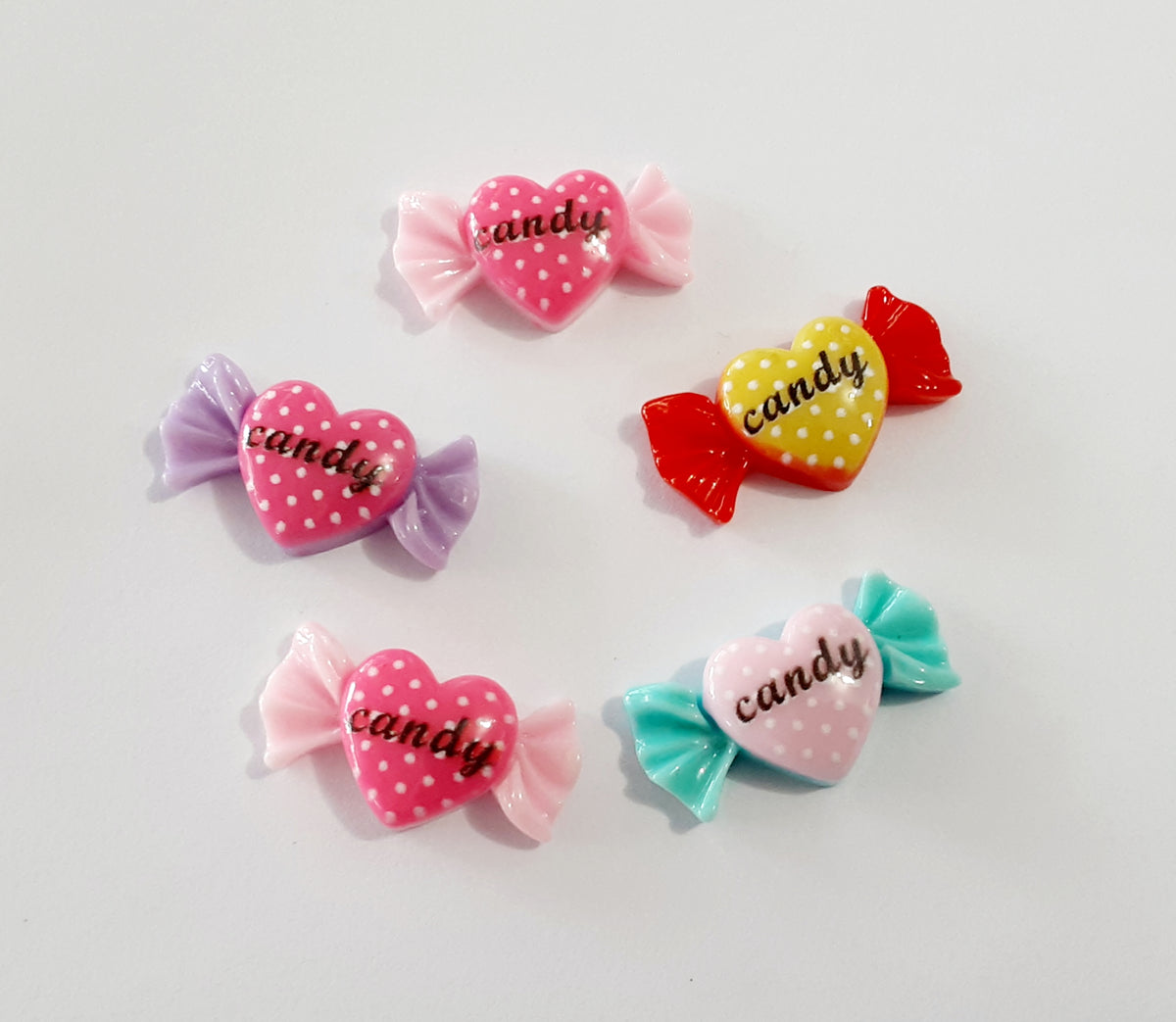 CORAZON CANDY ACRÍLICO, MIDE 2 CMS, PAQ CON 5 PIEZAS – CREATUMONO